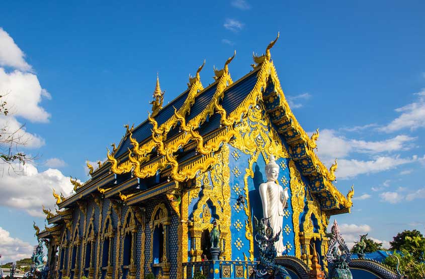 Chiang Rai en un día: templos de colores y paisajes flipantes ...